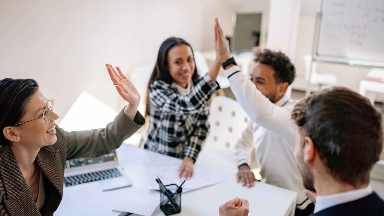 How to Attract Employees on a Tight Budget - Heffernan Insurance Brokers